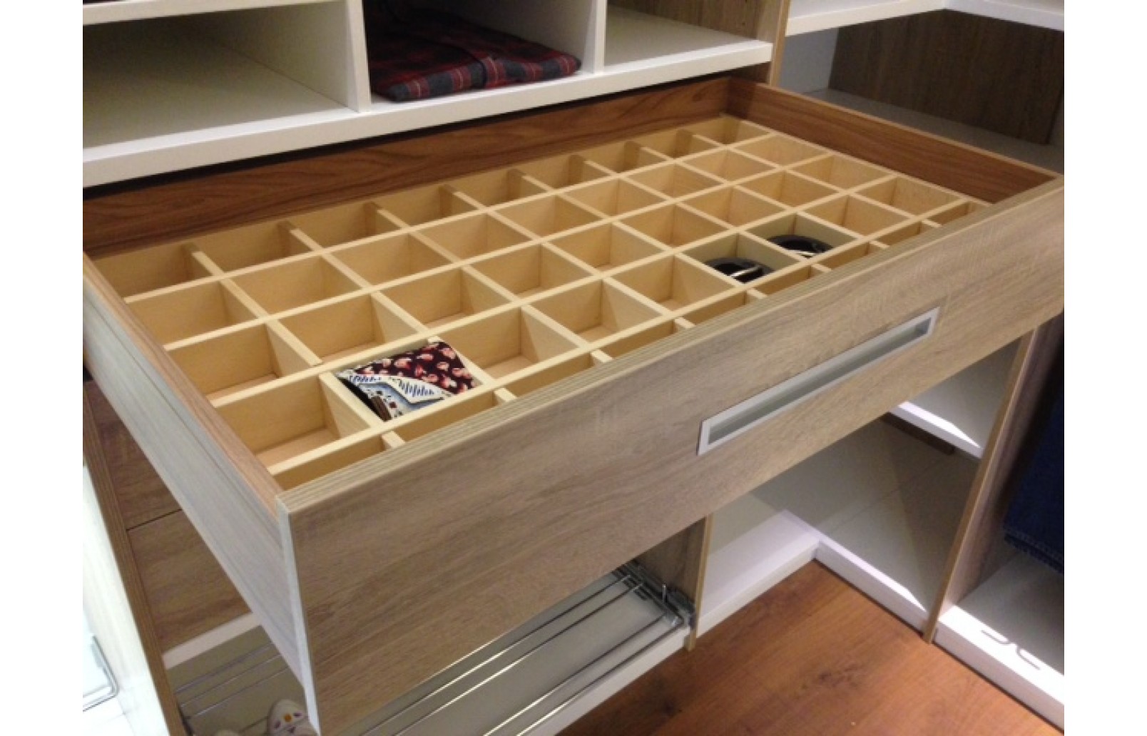 Massief beuken lade verdeling op maat - inzetbeuk - Kastaccessoires.nl